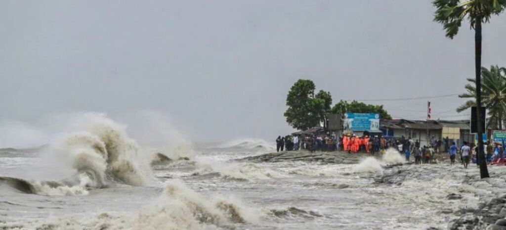 Severe Cyclone Remal to Hit Bengal, Bangladesh Coasts